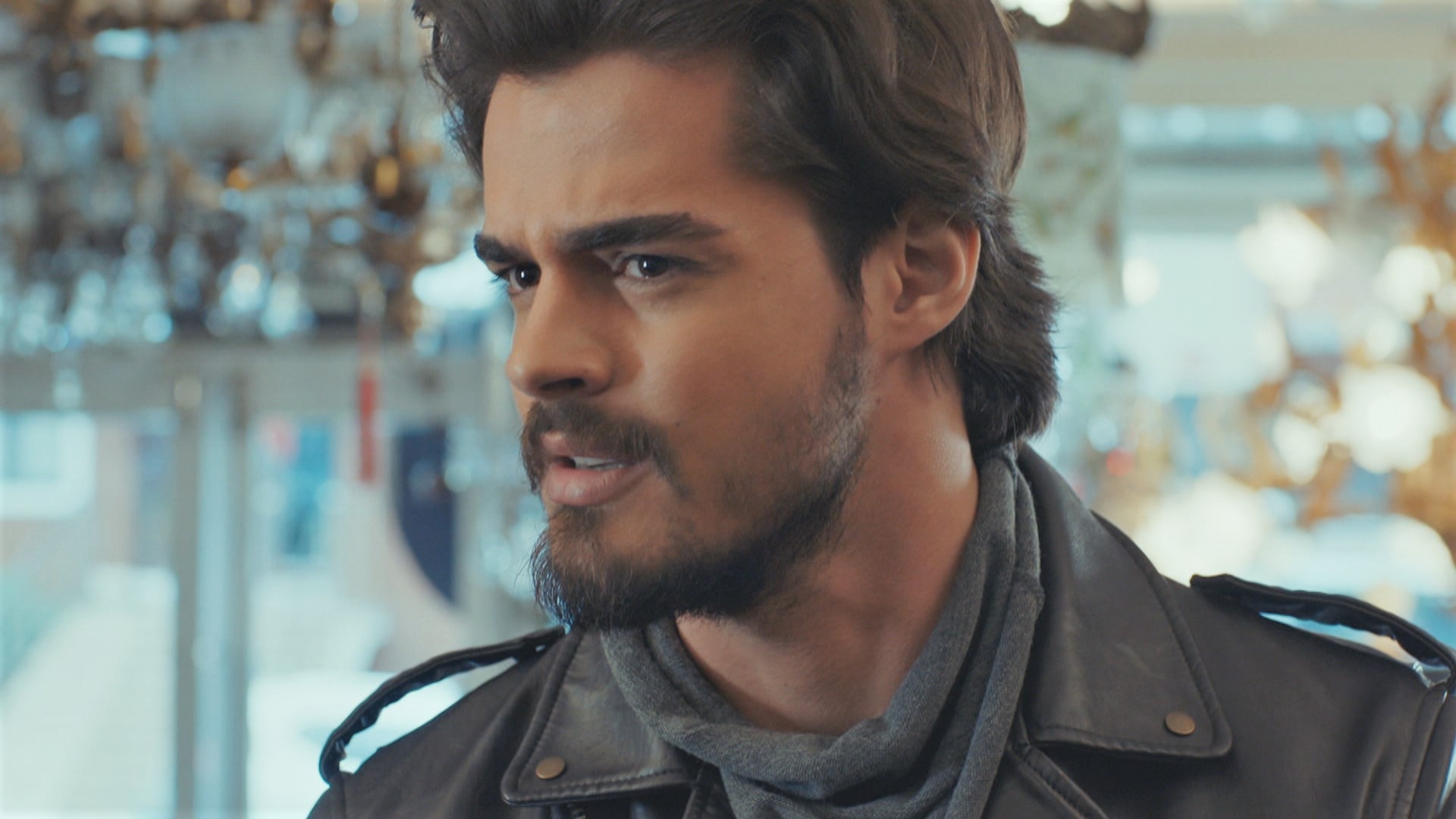 Watch Cennet Episode: Crece la incertidumbre - USANetwork.com