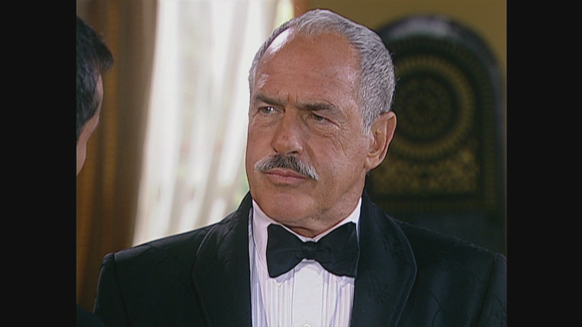 Watch El Cuerpo del Deseo Edición Especial Episode: Reencuentros y secretos - USANetwork.com