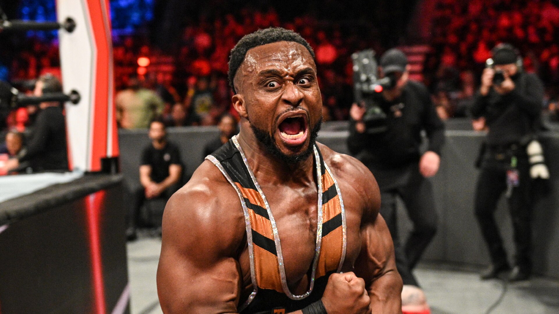 Watch WWE Raw Episode: RAW 11/8/21 - USANetwork.com