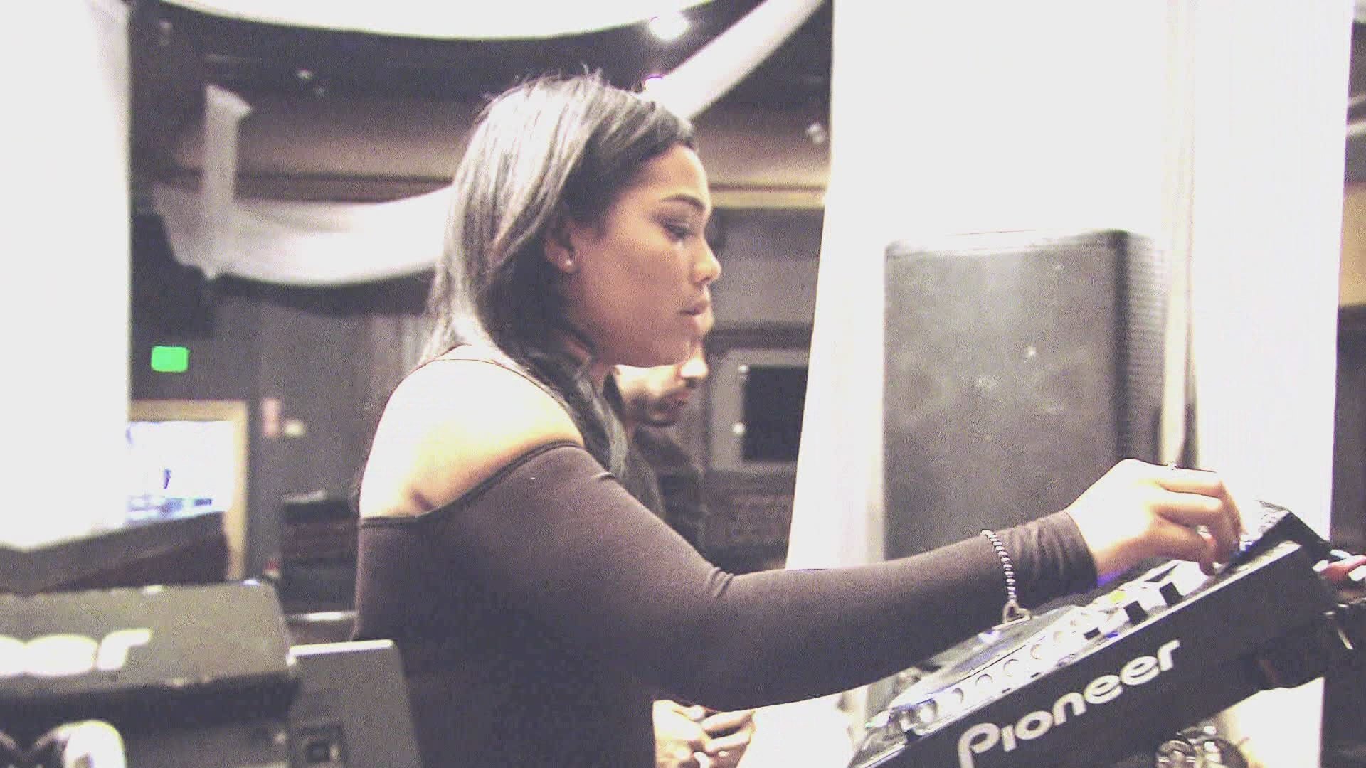 Watch Bad Girls Club Episode: Sin City Showdown - USANetwork.com