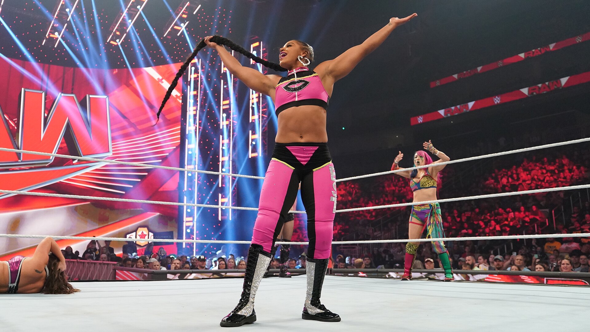 Watch WWE Raw Episode: RAW 8/29/22 - USANetwork.com